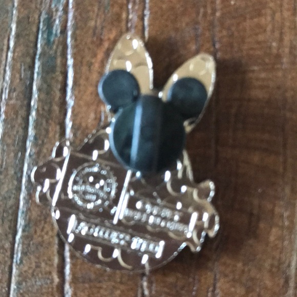 Disney | Other | Walt Disneys Alice In Wonderland White Rabbit Pin ...